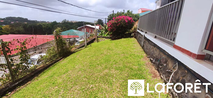 Appartement à louer - Fort-de-France - 2 pièces - 1 chambre