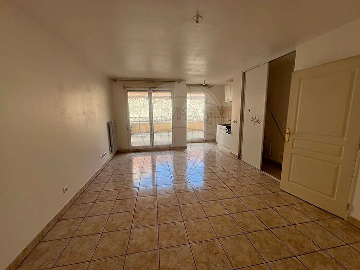 Appartement à vendre - Montereau-Fault-Yonne, Ville basse - 2 pièces - 1 chambre