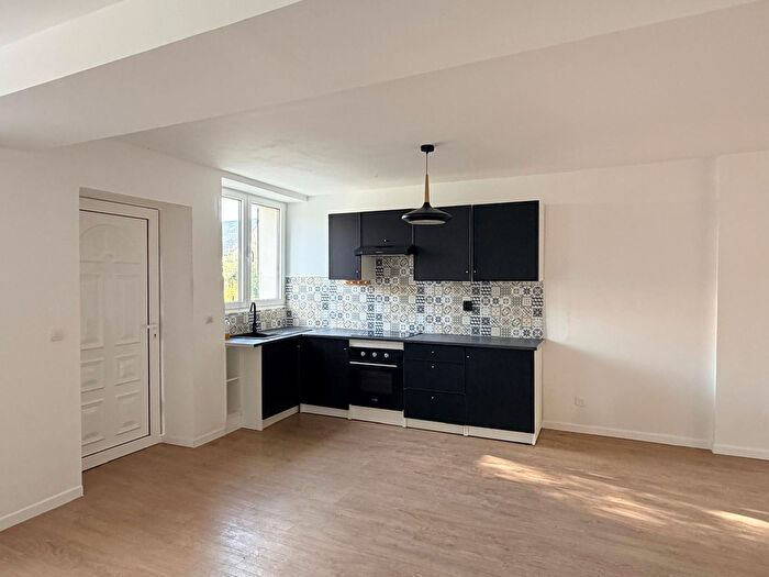 Maison 5 pièces à Chalou-Moulineux, à louer