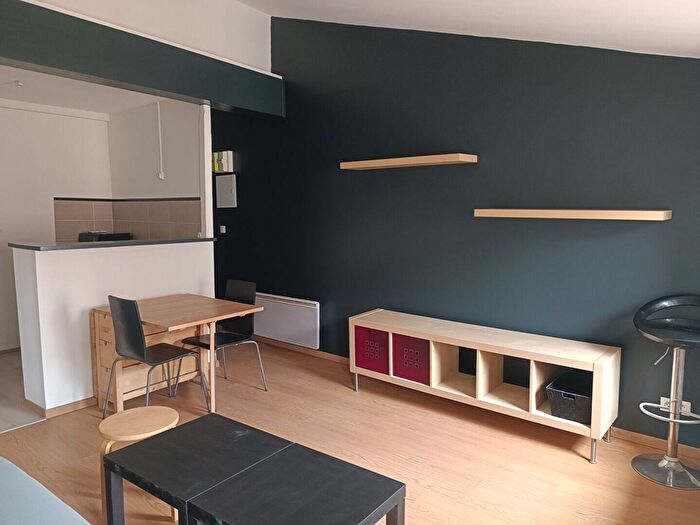 Appartement à louer - Bourg-Charité, Narbonne - 1 pièce