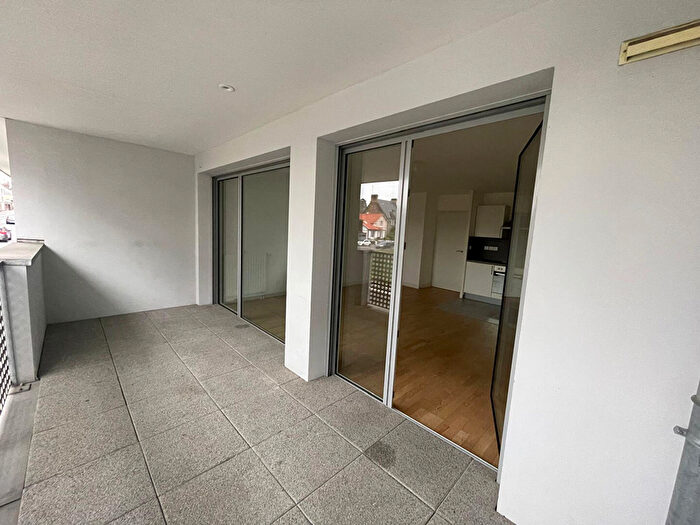 Appartement à vendre - Quartiers Nord-Est, Jeanne dArc - 3 pièces - 2 chambres