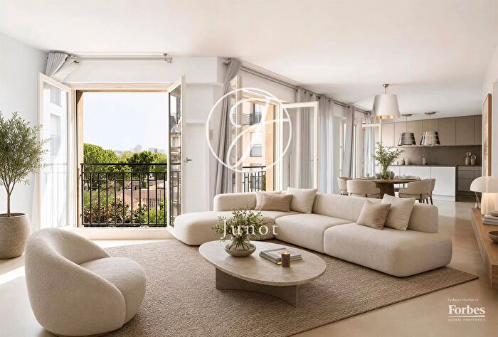 Paris 16ème, Porte de Saint-Cloud, Auteuil-Sud : Appartement 6 pièces à vendre