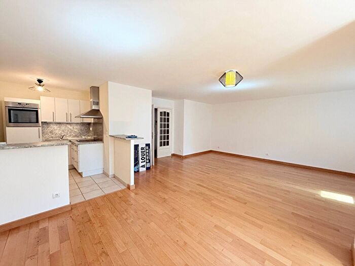 Centre Ville, Bourges - Appartement 3 pièces à louer