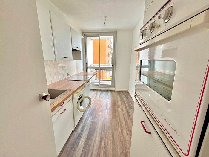 Appartement à louer - Saint-Étienne - 2 pièces - 1 chambre