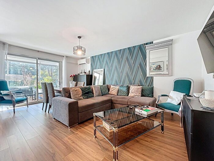 Appartement à vendre - Fréjus, Fréjus Plage - 2 pièces - 1 chambre