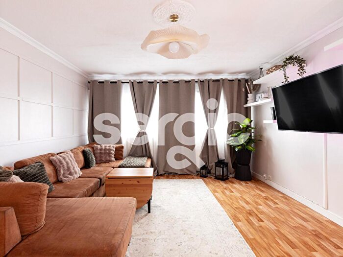 Appartement à vendre - Mons-en-Bar ul, Europe - 4 pièces - 3 chambres