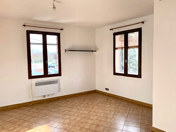 Appartement à louer - Aix-en-Provence, Les Milles - 2 pièces - 1 chambre
