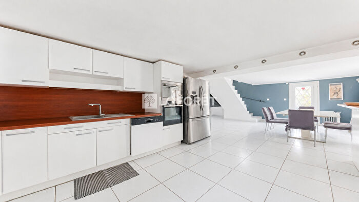 Maison 8 pièces à vendre - Roissy-en-Brie