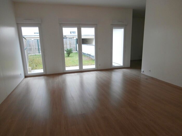 Maison à louer - Reims, Barbâtre - 7 pièces - 5 chambres