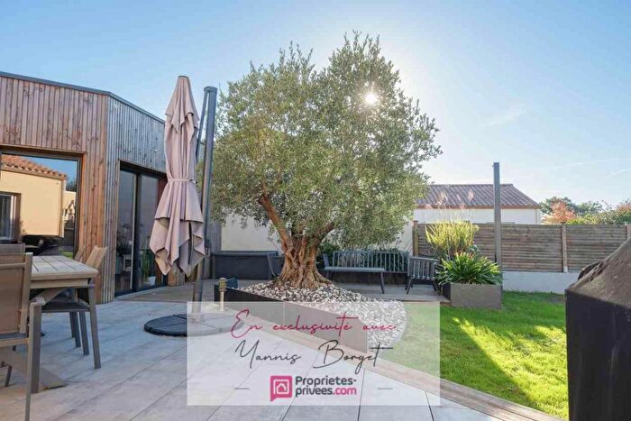 Maison à vendre - LHerbergement - 6 pièces - 3 chambres