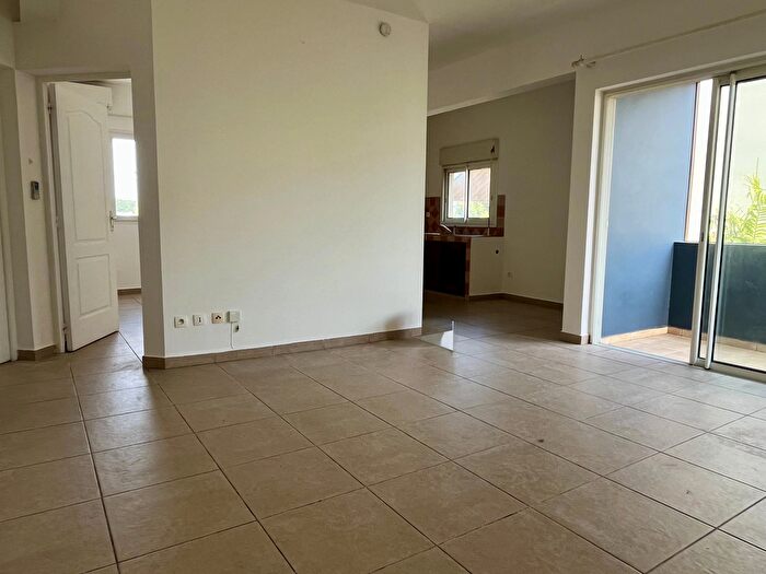 Appartement à louer - Saint-Joseph, Le Butor, Stade - 3 pièces - 2 chambres