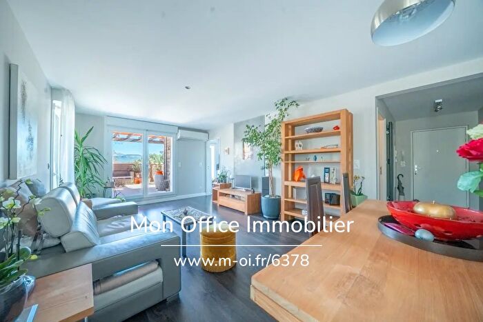 Appartement à vendre - Meyreuil - 3 pièces - 2 chambres