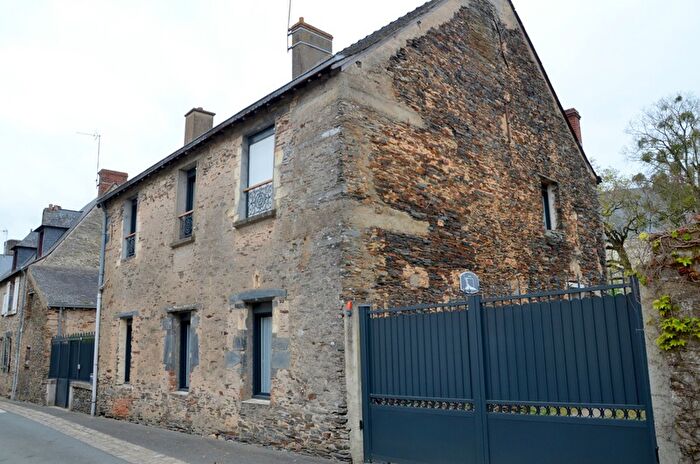 Maison à vendre - Candé - 9 pièces - 4 chambres