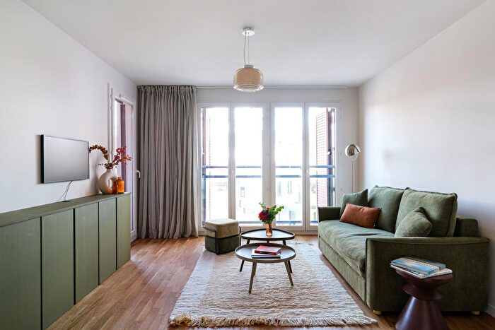 Appartement à louer - Lyon e , Monchat - 2 pièces - 1 chambre