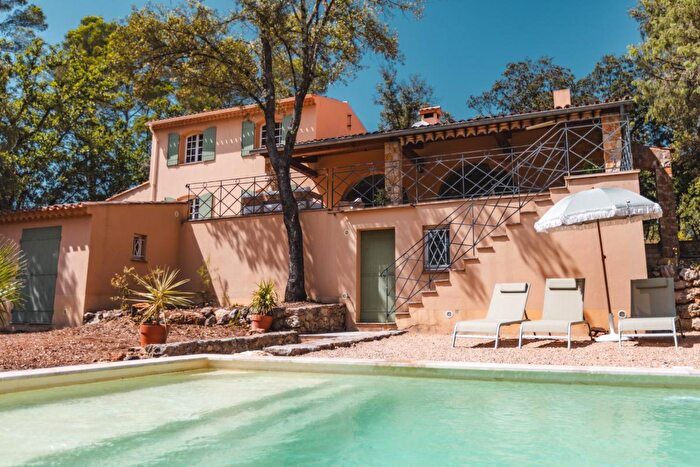 Maison à vendre - Lorgues - 7 pièces - 6 chambres