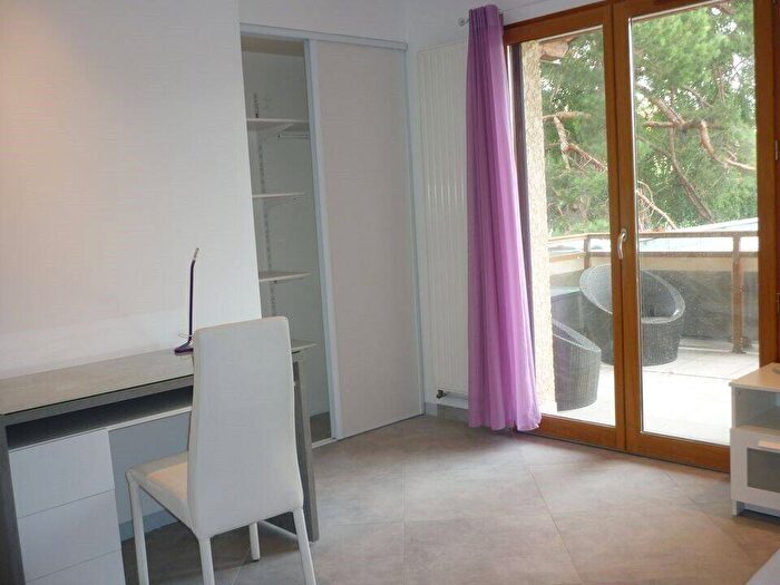 Appartement à louer - Championnet-Caserne de Bonne, Grenoble - 1 pièce