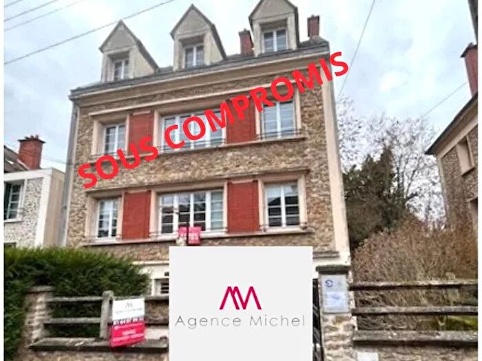 Maison à vendre - Tournan-en-Brie - 16 pièces