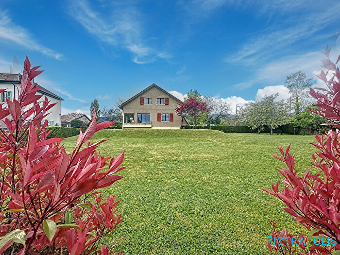Maison à vendre - Divonne-les-Bains - 4 pièces - 3 chambres