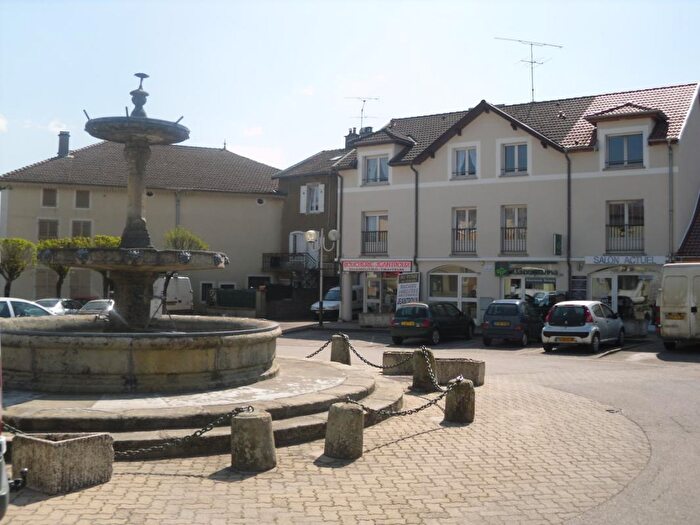 Monthureux-sur-Saône - Appartement 4 pièces à louer