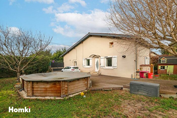 Maison à vendre - Vaulx-en-Velin, Village - 4 pièces - 3 chambres