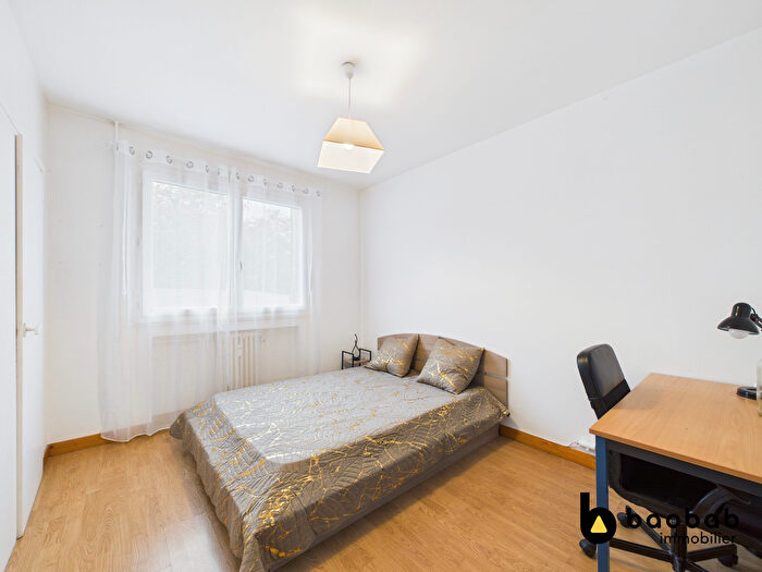 Appartement à louer - Chambéry, Laurier - 4 pièces - 3 chambres