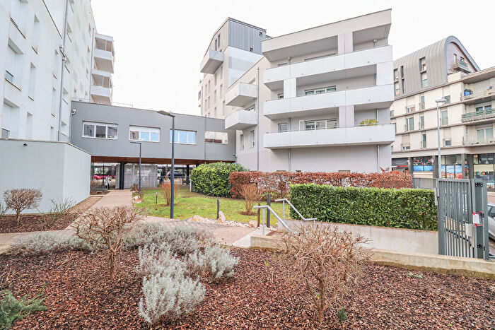 Appartement à vendre - Dijon, Drapeau, Maladière - 3 pièces - 2 chambres