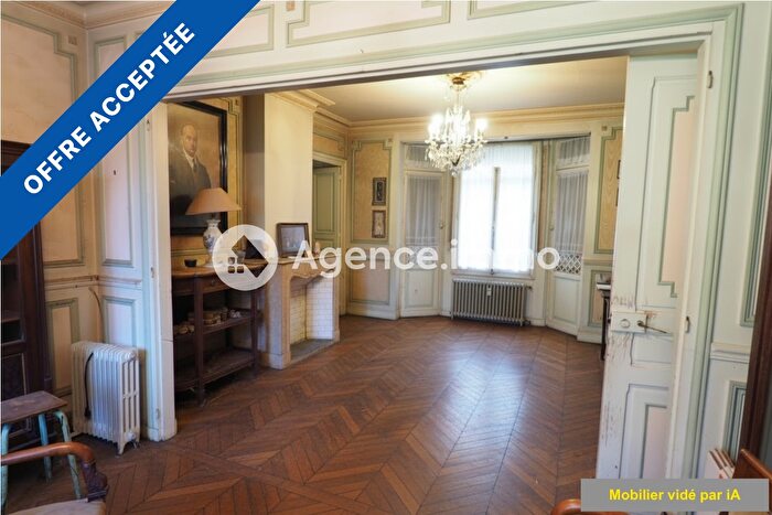 Maison 9 pièces à Tilloy-lès-Mofflaines, à vendre