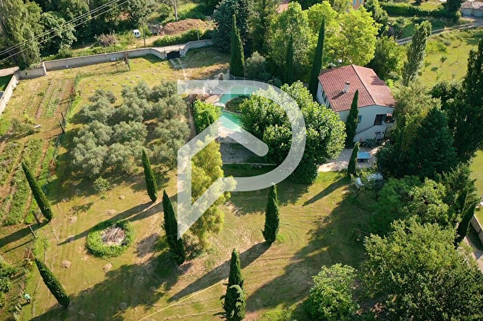 Maison à vendre - Villecroze - 11 pièces - 6 chambres