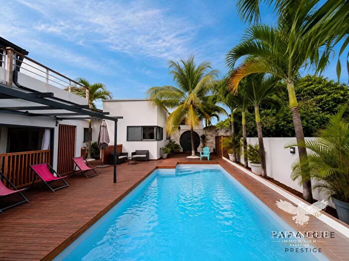 Maison 9 pièces à vendre - Saint-Louis, Bois de Nèfles, Cocos