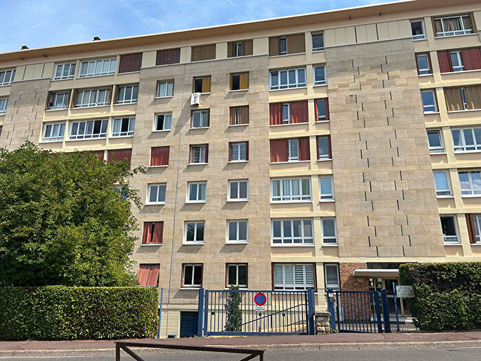 Appartement 3 pièces à vendre - Mantes-la-Jolie, Centre-ville