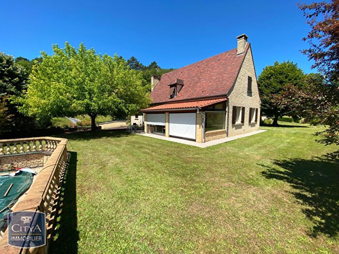 Maison à vendre - Sarlat-la-Canéda - 6 pièces - 5 chambres