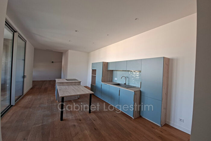 Bernis : Appartement 4 pièces à louer