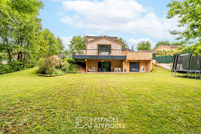 Maison 7 pièces à vendre à Pouilly-le-Monial