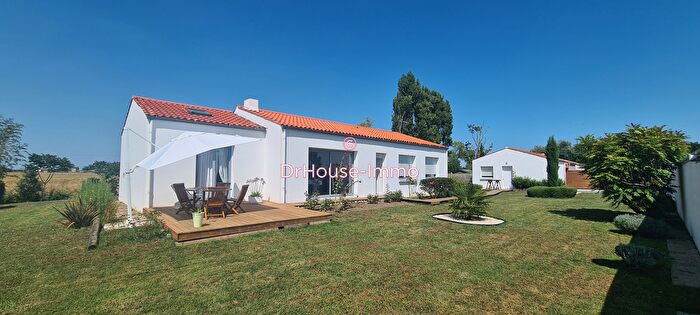 Maison à vendre - Champagné-les-Marais - 6 pièces - 4 chambres