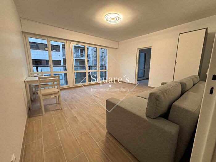 Appartement à louer - Neuilly-sur-Seine, Saint-James, Madrid - 2 pièces - 1 chambre