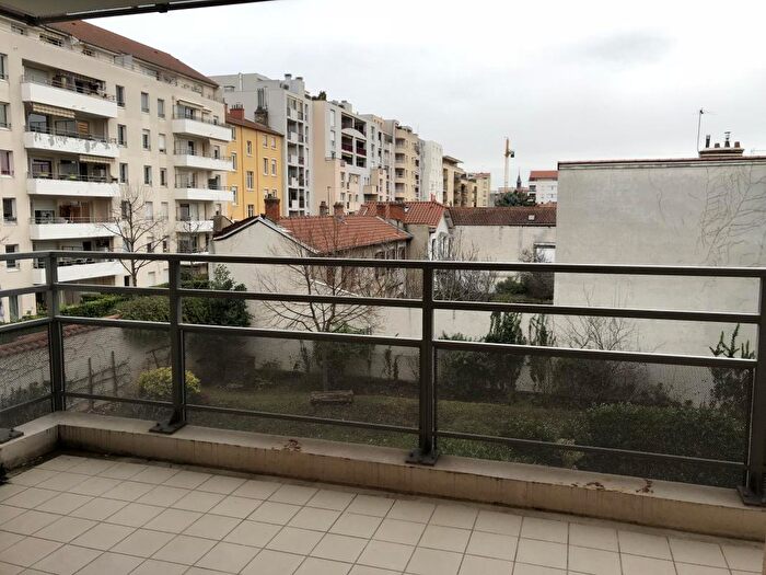 Villeurbanne, République, Tolstoi : Appartement 3 pièces à louer
