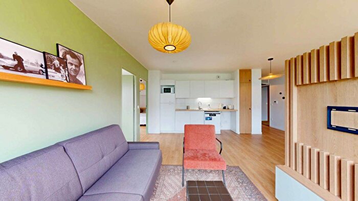 Appartement à louer - Ivry Port Centre, Ivry-sur-Seine - 3 pièces - 1 chambre