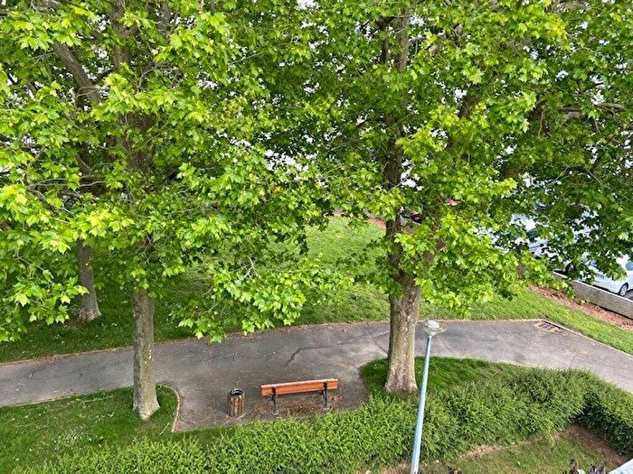 Appartement à louer - Collectif, Saint-Cyr-sur-Loire - 4 pièces - 3 chambres