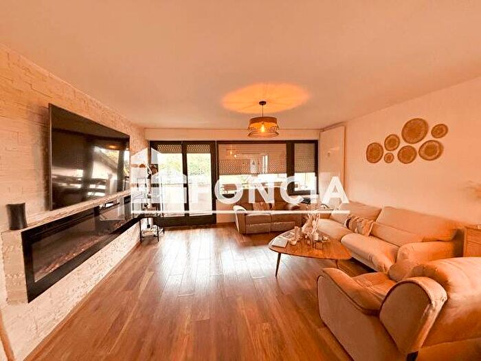 Appartement à louer - Étrembières - 4 pièces - 3 chambres