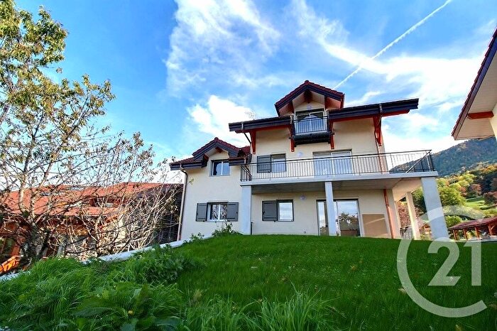 Cervens - Appartement 4 pièces à louer