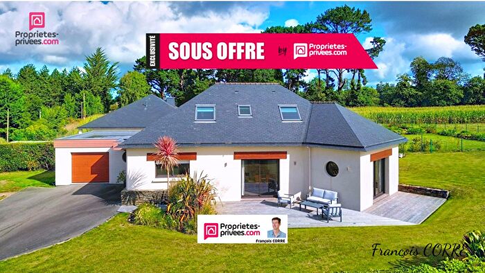 Maison à vendre - Plouigneau - 7 pièces - 4 chambres