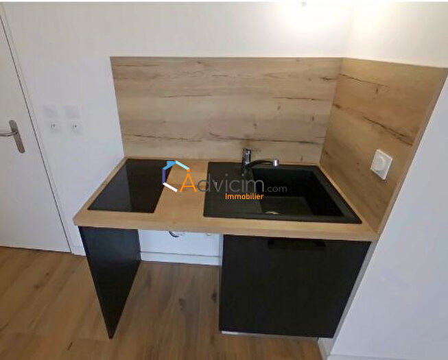 Appartement à louer - Fleury-les-Aubrais, Gare, Bannier, Bustière, Dessaux - 2 pièces - 1 chambre