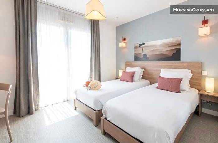 Appartement à louer - Cannes Marina-La Roubine, Mandelieu-la-Napoule - 1 pièce