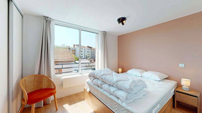 Appartement 1 pièce à Centre Ville-Jean Moulin-Beaumont, Montreuil, à louer
