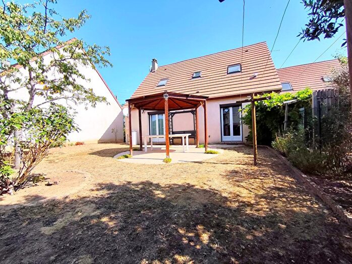 Maison 4 pièces à Épône, à vendre