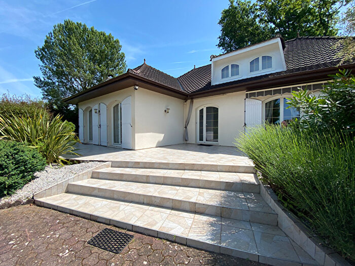 Saint-Denis-de-Pile : Maison 6 pièces à vendre