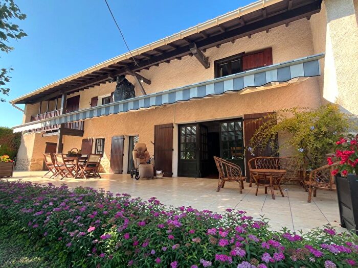 Maison à vendre - Saint-Barthélemy-Lestra - 5 pièces - 4 chambres