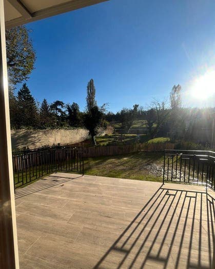 Albigny-sur-Saône - Appartement 5 pièces à louer