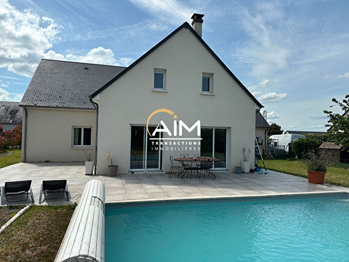 Maison à vendre - Chargé - 6 pièces - 5 chambres