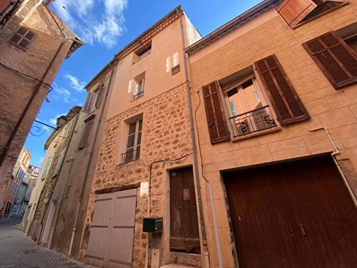 Maison à vendre - Brignoles, Centre-ville, Vieille ville - 4 pièces - 2 chambres